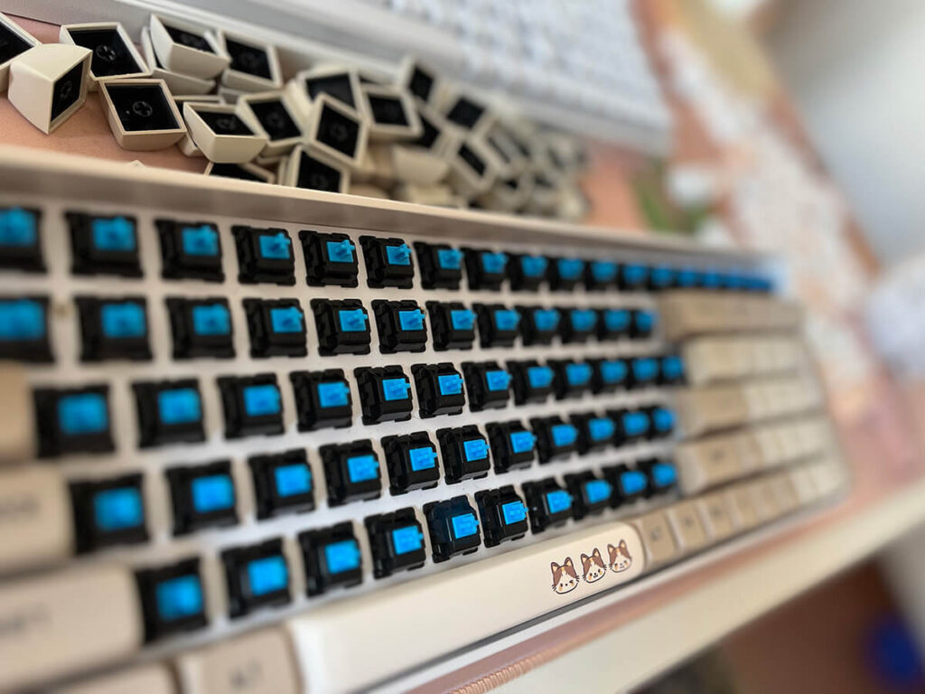 Tipos de switch de teclados mecânicos: linear, tátil e clique